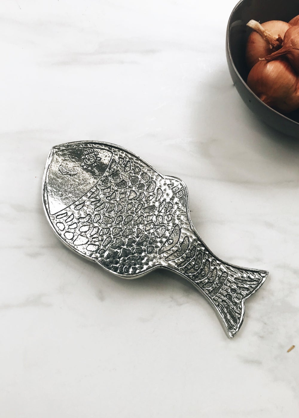 serving spoon holder